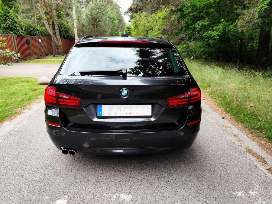 Grey BMW 520 2015 in Vilnius, with an engine capacity of 2.00 L and mileage of 260 thousand km for 8800 €, photo 8 on AUTOMOTO.COM.LV