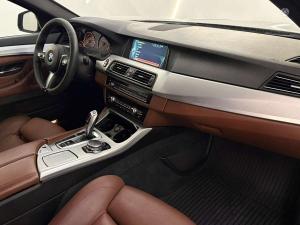 Grey BMW 520 2015 in Marijampole, with an engine capacity of 2.00 L and mileage of 362 thousand km for 9999 €, photo 18 on AUTOMOTO.COM.LV