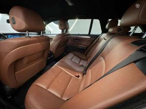 Grey BMW 520 2015 in Marijampole, with an engine capacity of 2.00 L and mileage of 362 thousand km for 9999 €, photo 22 on AUTOMOTO.COM.LV