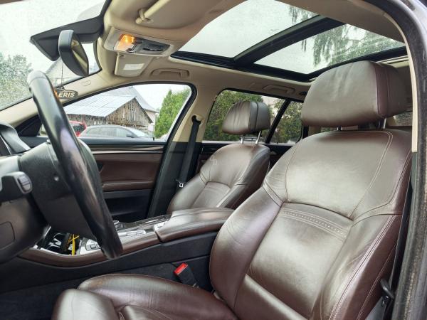 Grey BMW 520 2015 in Utena, with an engine capacity of 2.00 L and mileage of 293 thousand km for 9590 €, photo 10 on AUTOMOTO.COM.LV