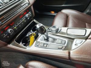Pelēks BMW 520 2015 Utena, ar dzinēja tilpumu 2.00 L un nobraukumu 293 tūkst. km par 9590 €, foto 12 vietnē AUTOMOTO.COM.LV