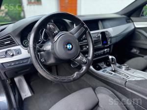 Grey BMW 520 2015 in Riga, with an engine capacity of 2.00 L and mileage of 295 thousand km for 12000 €, photo 7 on AUTOMOTO.COM.LV