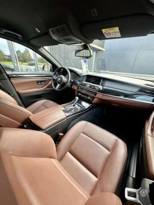 Pelēks BMW 520 2015 Šauļi, ar dzinēja tilpumu 2.00 L un nobraukumu 253 tūkst. km par 10400 €, foto 28 vietnē AUTOMOTO.COM.LV