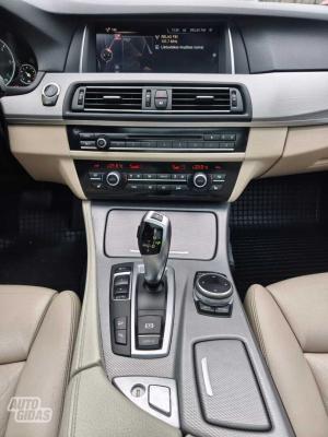 Grey BMW 520 2015 in Siauliai, with an engine capacity of 2.00 L and mileage of 277 thousand km for 10900 €, photo 18 on AUTOMOTO.COM.LV