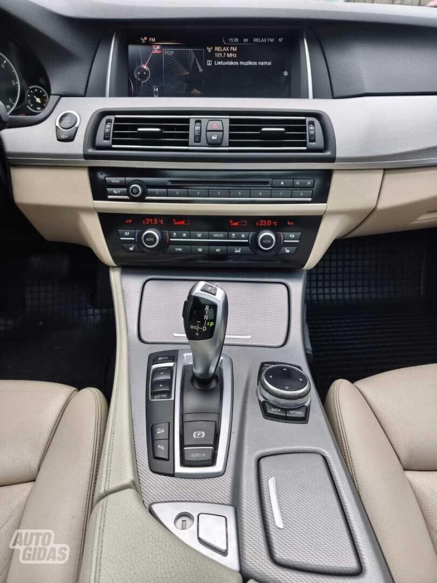 Grey BMW 520 2015 in Siauliai, with an engine capacity of 2.00 L and mileage of 277 thousand km for 10900 €, photo 18 on AUTOMOTO.COM.LV