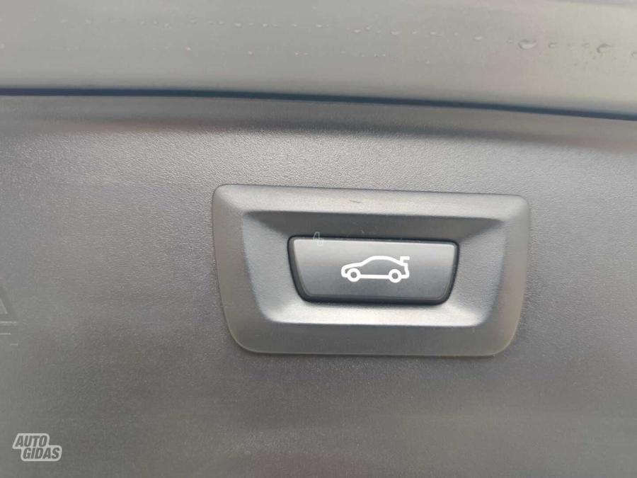 Grey BMW 520 2015 in Siauliai, with an engine capacity of 2.00 L and mileage of 277 thousand km for 10900 €, photo 22 on AUTOMOTO.COM.LV
