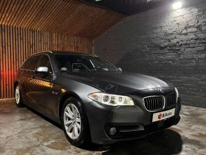 Grey BMW 520 2016 in Utena, with an engine capacity of 2.00 L and mileage of 306 thousand km for 13650 €, photo  on AUTOMOTO.COM.LV