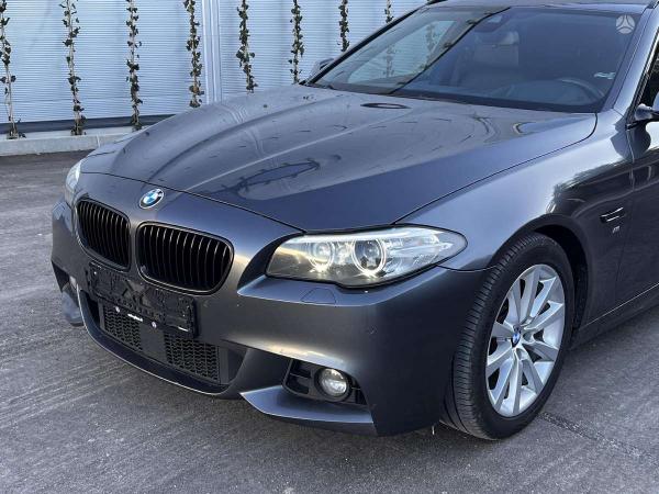 Grey BMW 520 2016 in Utena, with an engine capacity of 2.00 L and mileage of 250 thousand km for 12650 €, photo 5 on AUTOMOTO.COM.LV