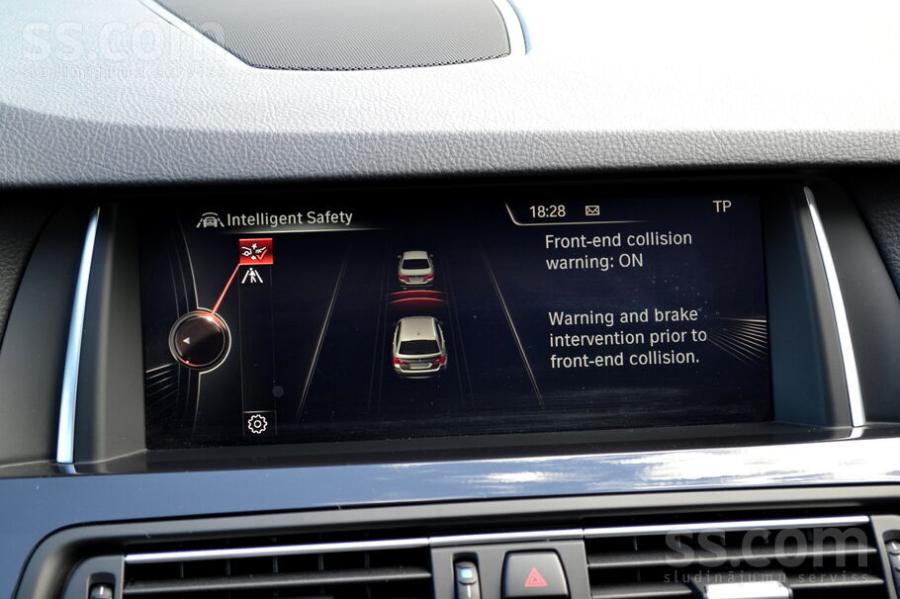 Grey BMW 520 2016 in Tukums, with an engine capacity of 2.00 L and mileage of 234 thousand km for 14990 €, photo 15 on AUTOMOTO.COM.LV