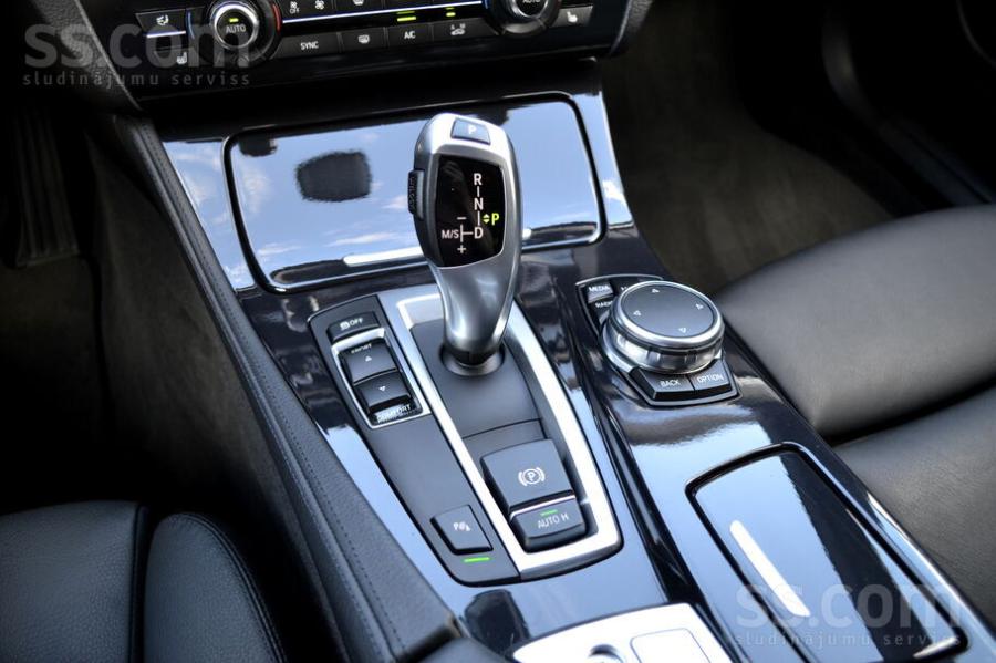 Grey BMW 520 2016 in Tukums, with an engine capacity of 2.00 L and mileage of 234 thousand km for 14990 €, photo 23 on AUTOMOTO.COM.LV