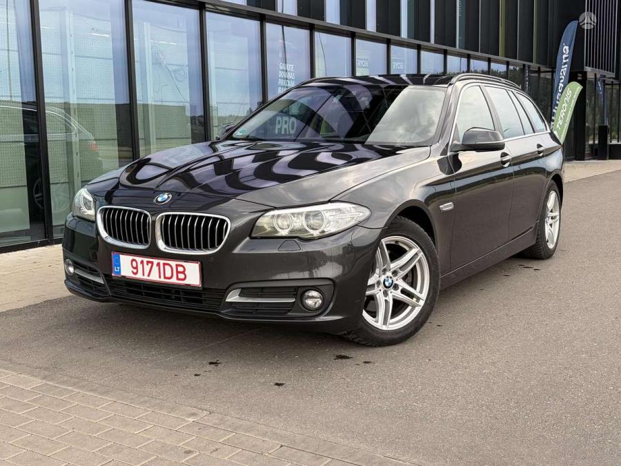 Grey BMW 520 2016 in Vilnius, with an engine capacity of 2.00 L and mileage of 264 thousand km for 11699 €, photo 1 on AUTOMOTO.COM.LV