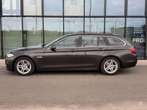Grey BMW 520 2016 in Vilnius, with an engine capacity of 2.00 L and mileage of 264 thousand km for 11699 €, photo 6 on AUTOMOTO.COM.LV