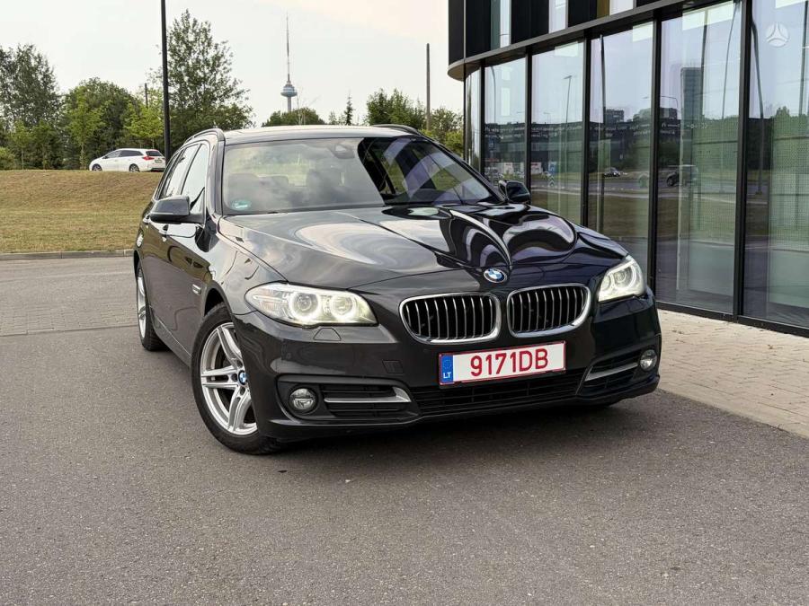 Grey BMW 520 2016 in Vilnius, with an engine capacity of 2.00 L and mileage of 264 thousand km for 11699 €, photo 10 on AUTOMOTO.COM.LV