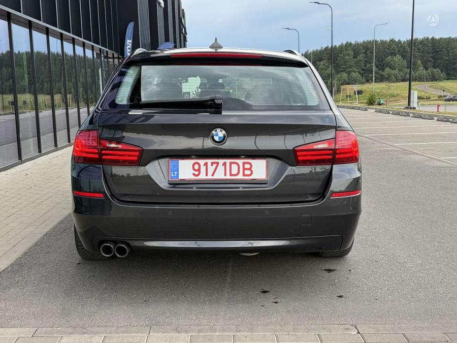 Grey BMW 520 2016 in Vilnius, with an engine capacity of 2.00 L and mileage of 264 thousand km for 11699 €, photo 16 on AUTOMOTO.COM.LV