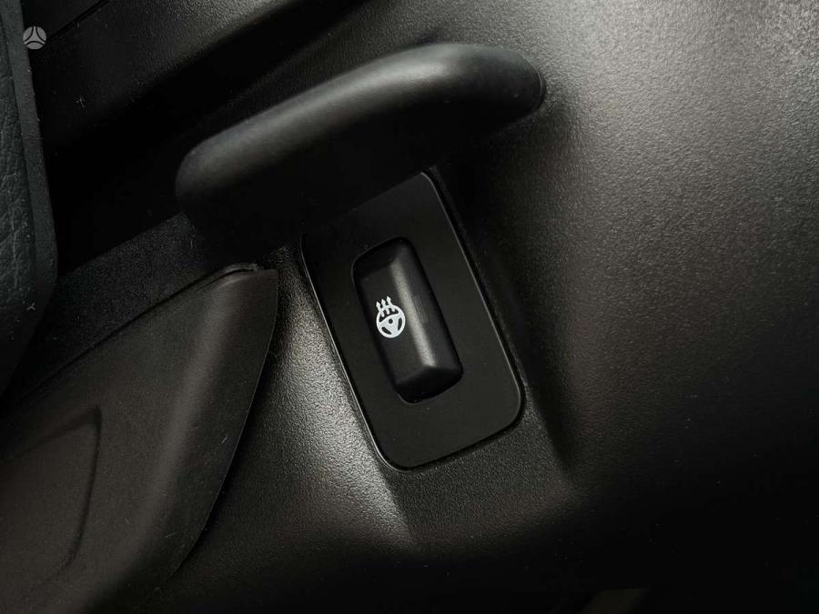 Grey BMW 520 2016 in Vilnius, with an engine capacity of 2.00 L and mileage of 264 thousand km for 11699 €, photo 26 on AUTOMOTO.COM.LV