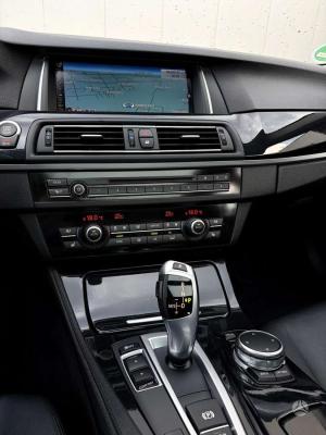 Grey BMW 520 2016 in Vilnius, with an engine capacity of 2.00 L and mileage of 264 thousand km for 11699 €, photo 28 on AUTOMOTO.COM.LV