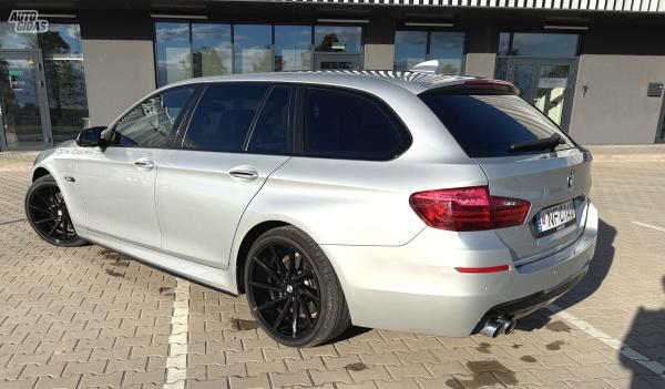 Grey BMW 520 2016 in Panevezys, with an engine capacity of 2.00 L and mileage of 258 thousand km for 12000 €, photo 3 on AUTOMOTO.COM.LV