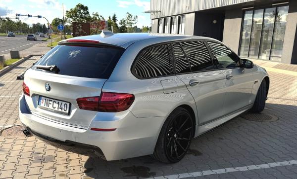 Grey BMW 520 2016 in Panevezys, with an engine capacity of 2.00 L and mileage of 258 thousand km for 12000 €, photo 4 on AUTOMOTO.COM.LV