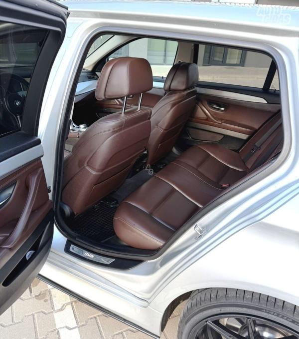 Grey BMW 520 2016 in Panevezys, with an engine capacity of 2.00 L and mileage of 258 thousand km for 12000 €, photo 8 on AUTOMOTO.COM.LV