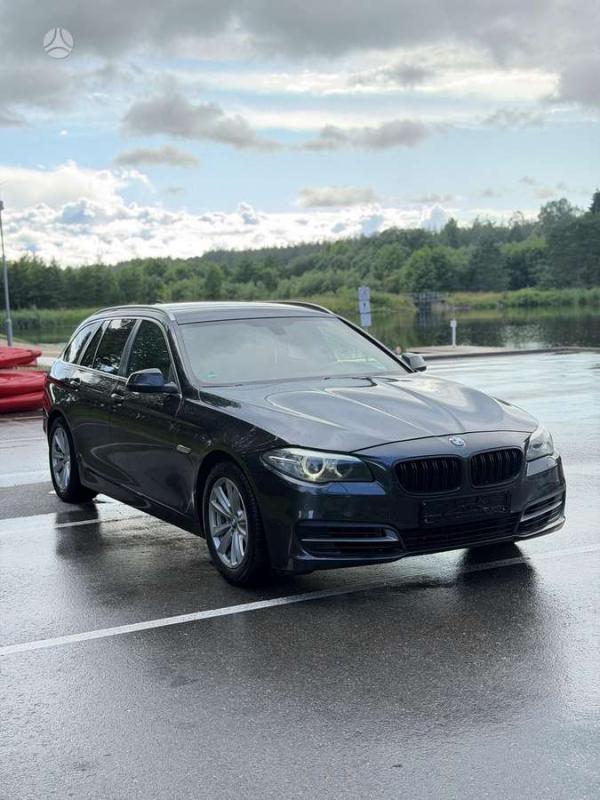 Grey BMW 520 2016 in Kazlu Ruda, with an engine capacity of 2.00 L and mileage of 265 thousand km for 8250 €, photo 2 on AUTOMOTO.COM.LV