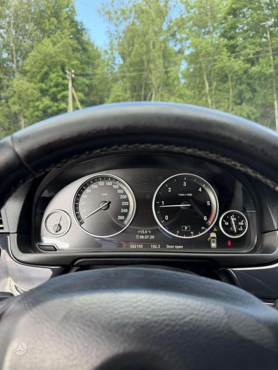 Pelēks BMW 520 2016 Kazlų Rūda, ar dzinēja tilpumu 2.00 L un nobraukumu 265 tūkst. km par 8250 €, foto 6 vietnē AUTOMOTO.COM.LV