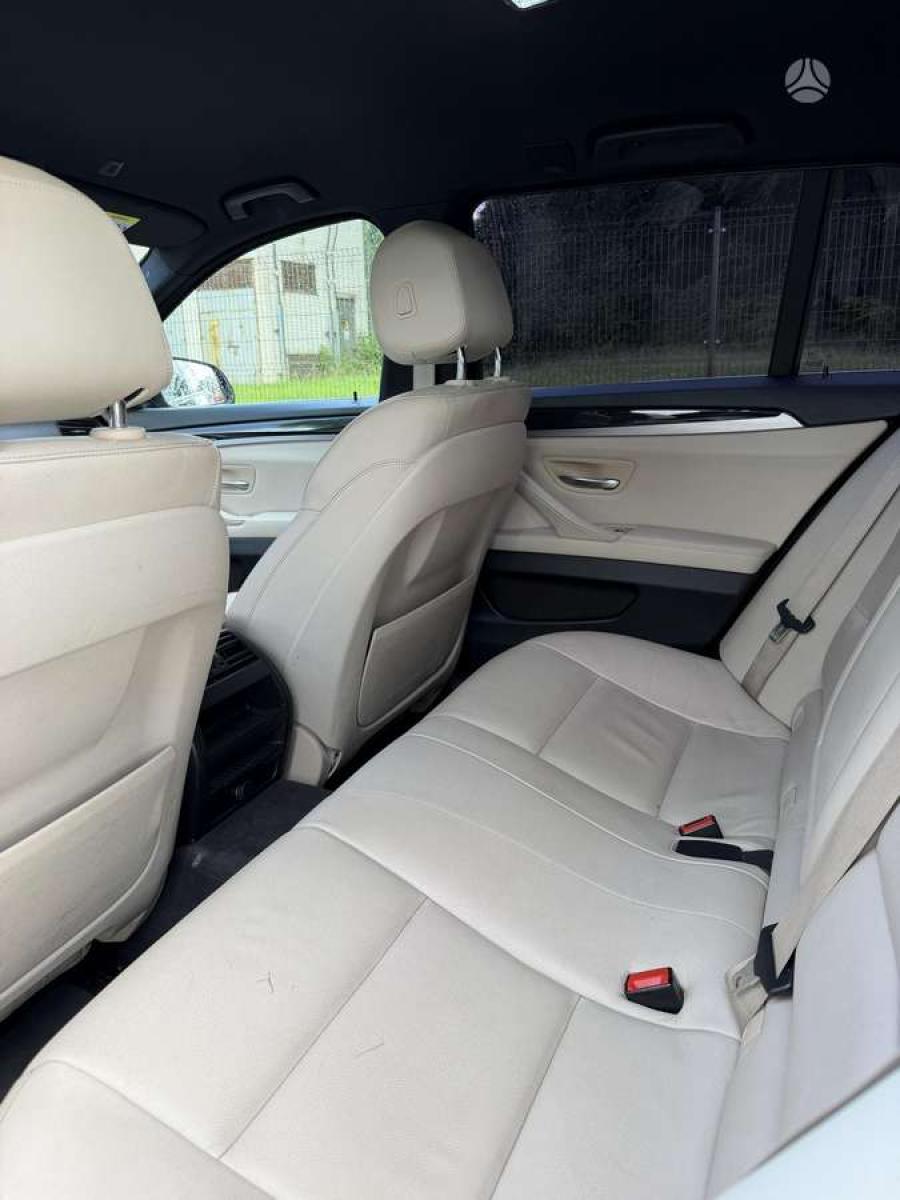 Pelēks BMW 520 2016 Kazlų Rūda, ar dzinēja tilpumu 2.00 L un nobraukumu 265 tūkst. km par 8250 €, foto 9 vietnē AUTOMOTO.COM.LV