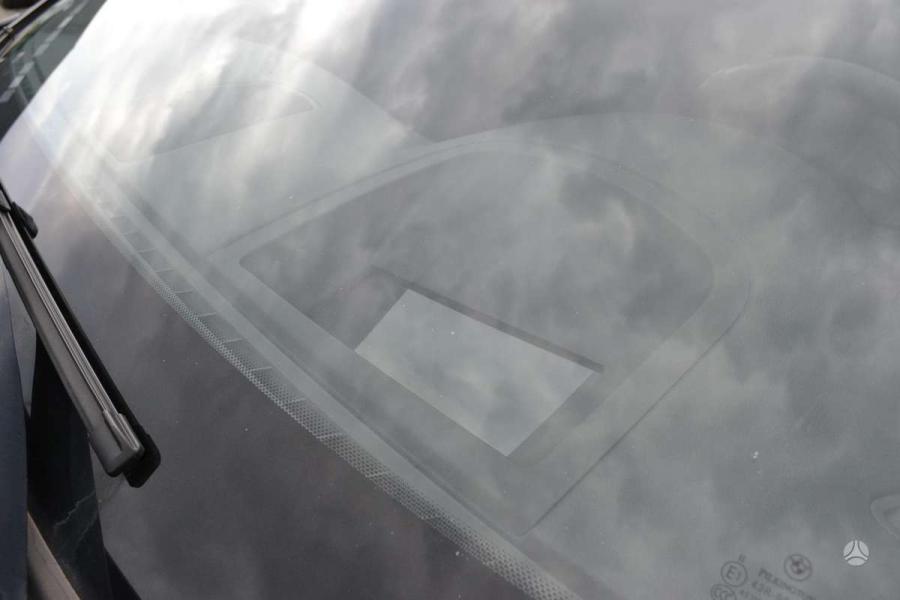 Grey BMW 520 2016 in Vilnius, with an engine capacity of 2.00 L and mileage of 281 thousand km for 12500 €, photo 14 on AUTOMOTO.COM.LV