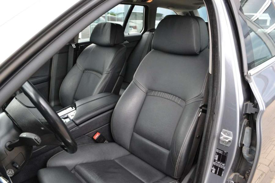 Grey BMW 520 2016 in Vilnius, with an engine capacity of 2.00 L and mileage of 281 thousand km for 12500 €, photo 26 on AUTOMOTO.COM.LV