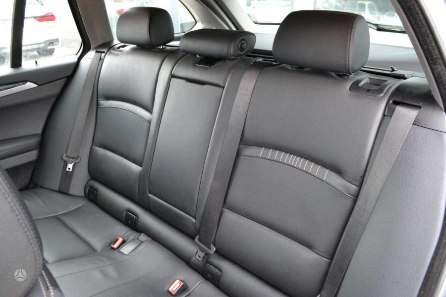 Grey BMW 520 2016 in Vilnius, with an engine capacity of 2.00 L and mileage of 281 thousand km for 12500 €, photo 30 on AUTOMOTO.COM.LV