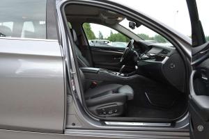 Grey BMW 520 2016 in Vilnius, with an engine capacity of 2.00 L and mileage of 281 thousand km for 12500 €, photo 34 on AUTOMOTO.COM.LV