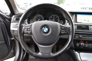 Grey BMW 520 2016 in Vilnius, with an engine capacity of 2.00 L and mileage of 281 thousand km for 12500 €, photo 40 on AUTOMOTO.COM.LV