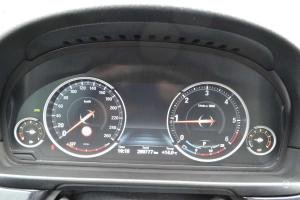 Grey BMW 520 2016 in Vilnius, with an engine capacity of 2.00 L and mileage of 281 thousand km for 12500 €, photo 41 on AUTOMOTO.COM.LV