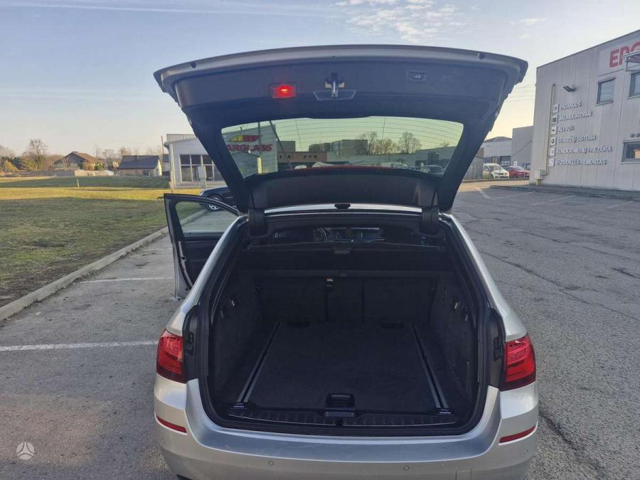 Pelēks BMW 520 2016 Jonava, ar dzinēja tilpumu 2.00 L un nobraukumu 350 tūkst. km par 7999 €, foto 13 vietnē AUTOMOTO.COM.LV