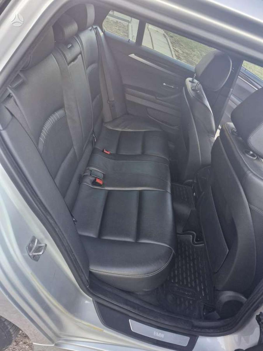 Pelēks BMW 520 2016 Jonava, ar dzinēja tilpumu 2.00 L un nobraukumu 350 tūkst. km par 7999 €, foto 16 vietnē AUTOMOTO.COM.LV