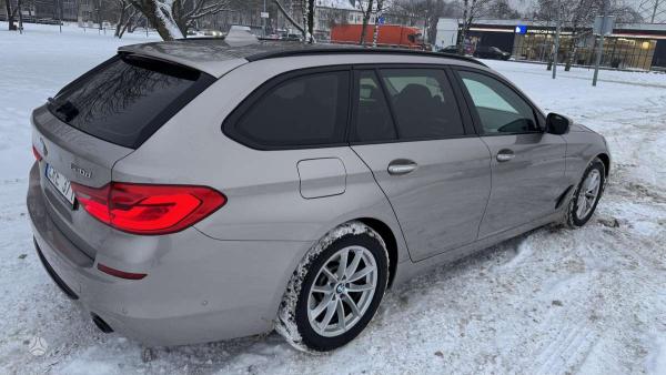 Grey BMW 520 2017 in Kaunas, with an engine capacity of 2.00 L and mileage of 296 thousand km for 17500 €, photo 5 on AUTOMOTO.COM.LV