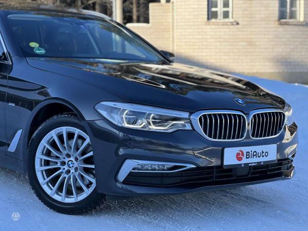 Pelēks BMW 520 2017 Utena, ar dzinēja tilpumu 2.00 L un nobraukumu 307 tūkst. km par 15950 €, foto 4 vietnē AUTOMOTO.COM.LV
