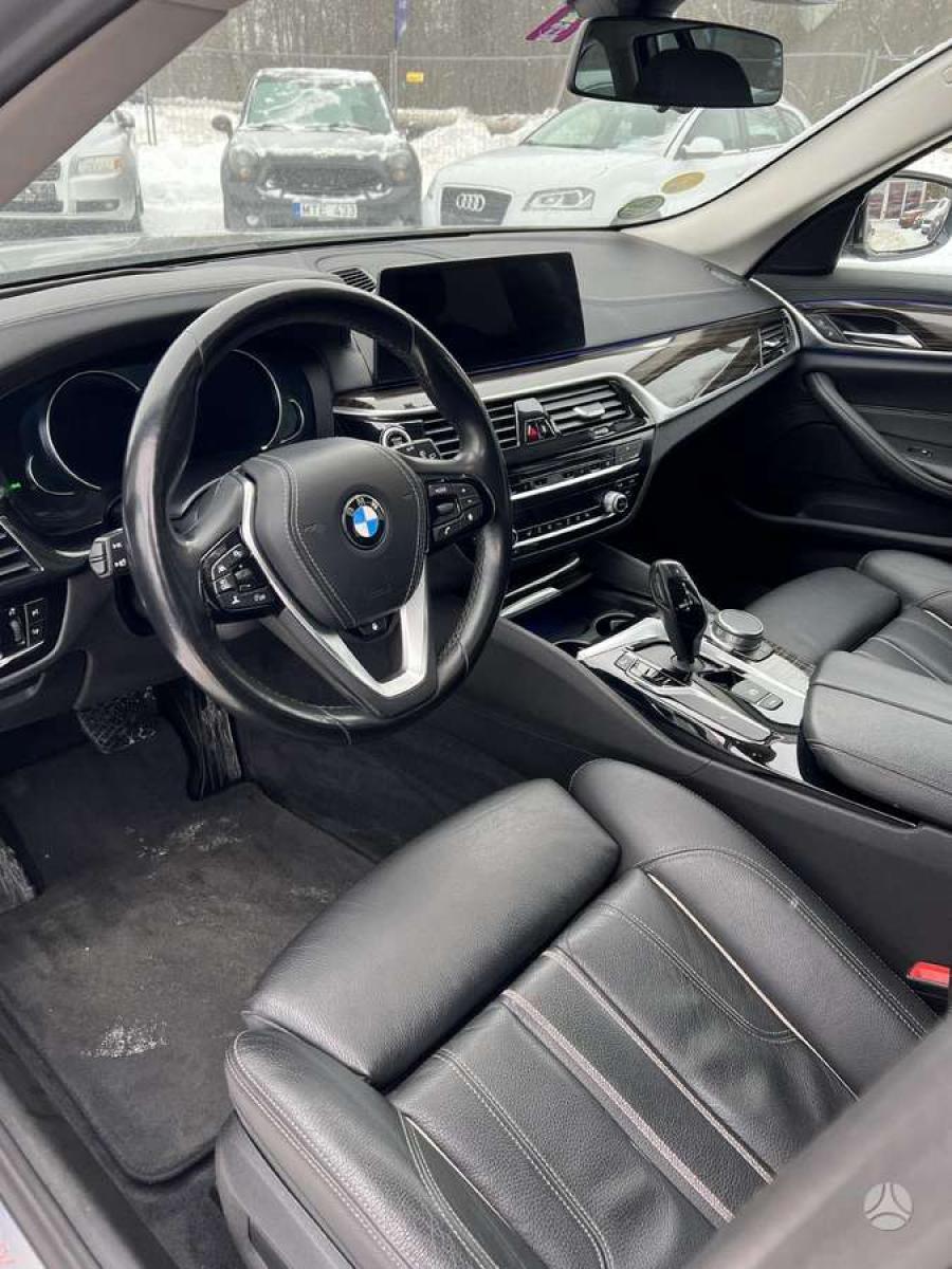 Pelēks BMW 520 2017 Utena, ar dzinēja tilpumu 2.00 L un nobraukumu 307 tūkst. km par 15750 €, foto 31 vietnē AUTOMOTO.COM.LV