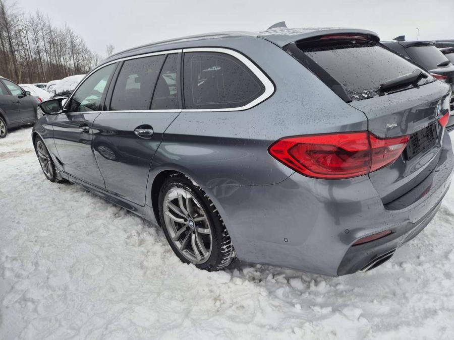 Grey BMW 520 2017 in Utena, with an engine capacity of 2.00 L and mileage of 263 thousand km for 17950 €, photo 10 on AUTOMOTO.COM.LV