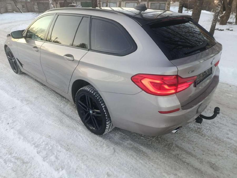 Pelēks BMW 520 2017 Raseiniai, ar dzinēja tilpumu 2.00 L un nobraukumu 370 tūkst. km par 8900 €, foto 7 vietnē AUTOMOTO.COM.LV