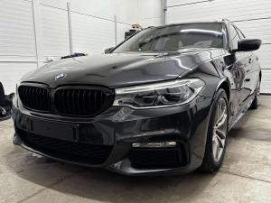 Grey BMW 520 2017 in Utena, with an engine capacity of 2.00 L and mileage of 245 thousand km for 16900 €, photo 2 on AUTOMOTO.COM.LV