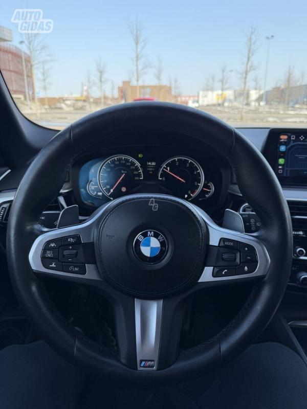 Grey BMW 520 2017 in Klaipeda, with an engine capacity of 2.00 L and mileage of 282 thousand km for 18700 €, photo 10 on AUTOMOTO.COM.LV