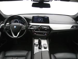 Pelēks BMW 520 2017 Viļņa, ar dzinēja tilpumu 2.00 L un nobraukumu 186 tūkst. km par 18999 €, foto 3 vietnē AUTOMOTO.COM.LV