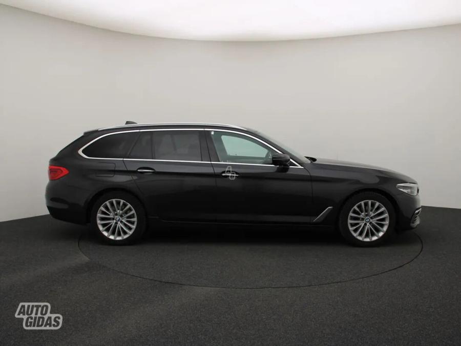Pelēks BMW 520 2017 Viļņa, ar dzinēja tilpumu 2.00 L un nobraukumu 186 tūkst. km par 18999 €, foto 10 vietnē AUTOMOTO.COM.LV