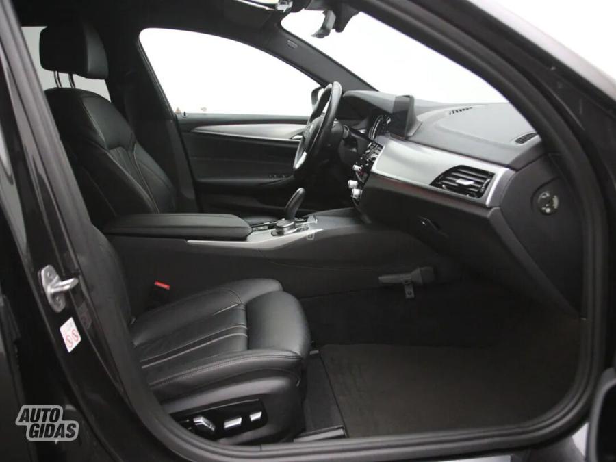 Pelēks BMW 520 2017 Viļņa, ar dzinēja tilpumu 2.00 L un nobraukumu 186 tūkst. km par 18999 €, foto 15 vietnē AUTOMOTO.COM.LV