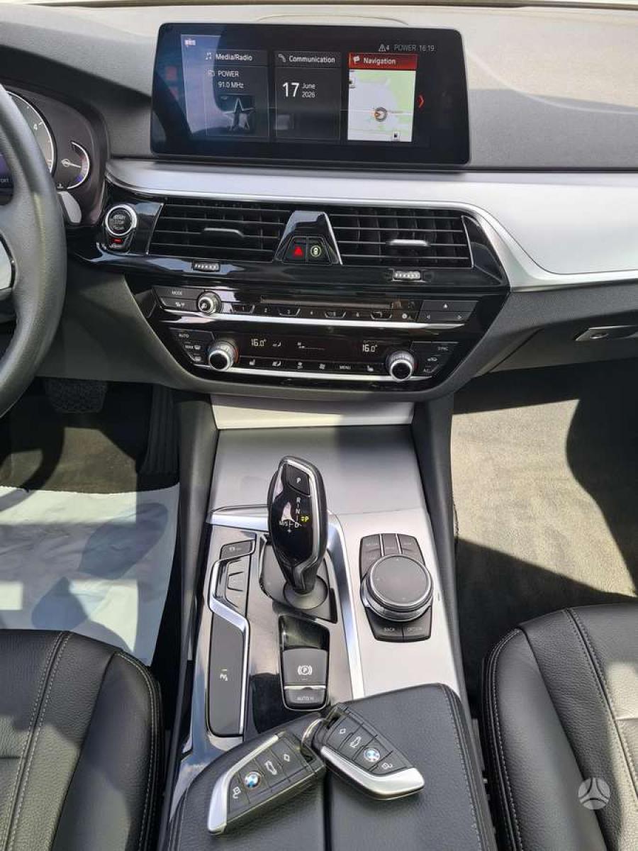 Pelēks BMW 520 2017 Kauņa, ar dzinēja tilpumu 2.00 L un nobraukumu 149 tūkst. km par 16750 €, foto 26 vietnē AUTOMOTO.COM.LV