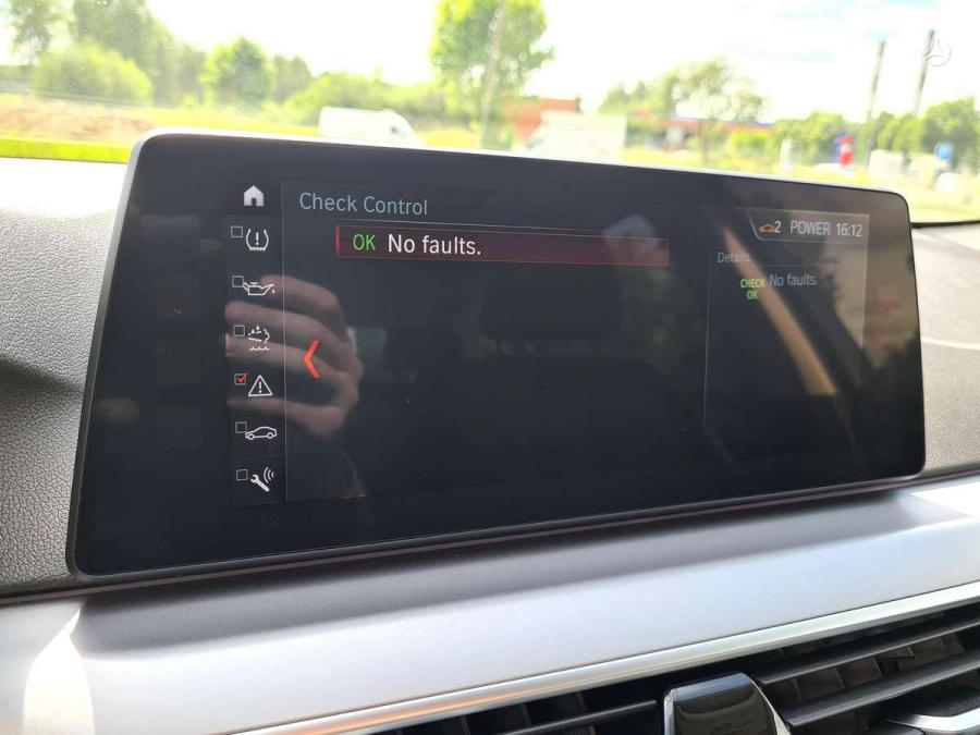 Pelēks BMW 520 2017 Kauņa, ar dzinēja tilpumu 2.00 L un nobraukumu 149 tūkst. km par 16750 €, foto 33 vietnē AUTOMOTO.COM.LV