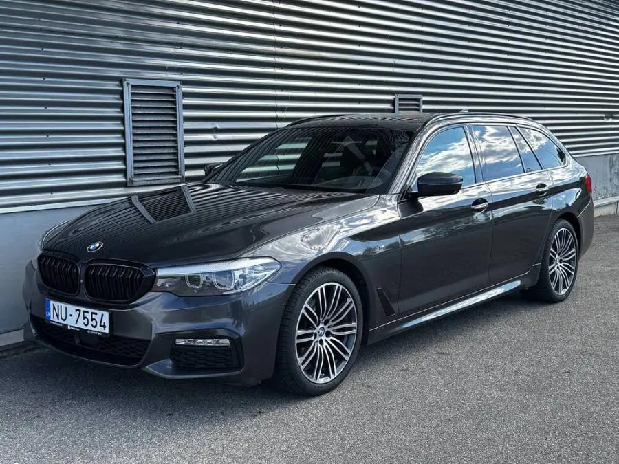 Grey BMW 520 2017 in Riga, with an engine capacity of 2.00 L and mileage of 325 thousand km for 16900 €, photo 1 on AUTOMOTO.COM.LV
