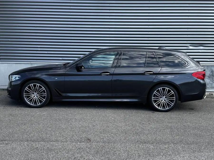 Grey BMW 520 2017 in Riga, with an engine capacity of 2.00 L and mileage of 325 thousand km for 16900 €, photo 3 on AUTOMOTO.COM.LV