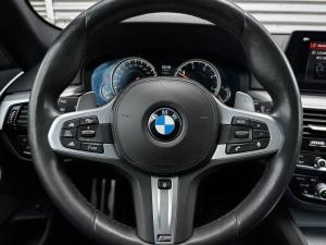 Grey BMW 520 2017 in Riga, with an engine capacity of 2.00 L and mileage of 325 thousand km for 16900 €, photo 23 on AUTOMOTO.COM.LV