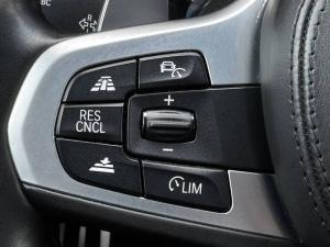 Grey BMW 520 2017 in Riga, with an engine capacity of 2.00 L and mileage of 325 thousand km for 16900 €, photo 29 on AUTOMOTO.COM.LV
